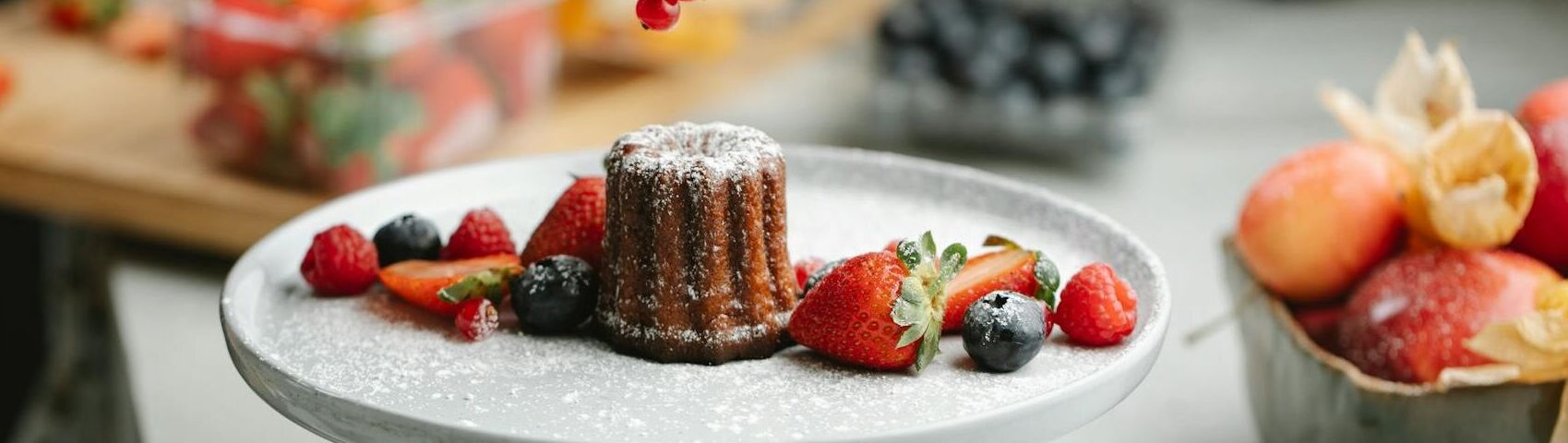 The Rise of Individually Wrapped Cakes in Restaurants and Cafes